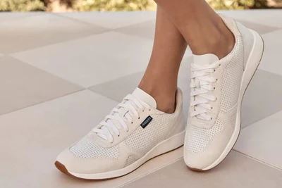 Travel in Comfort and Style: Unveiling the Best Shoes of 2024 with Fra ...